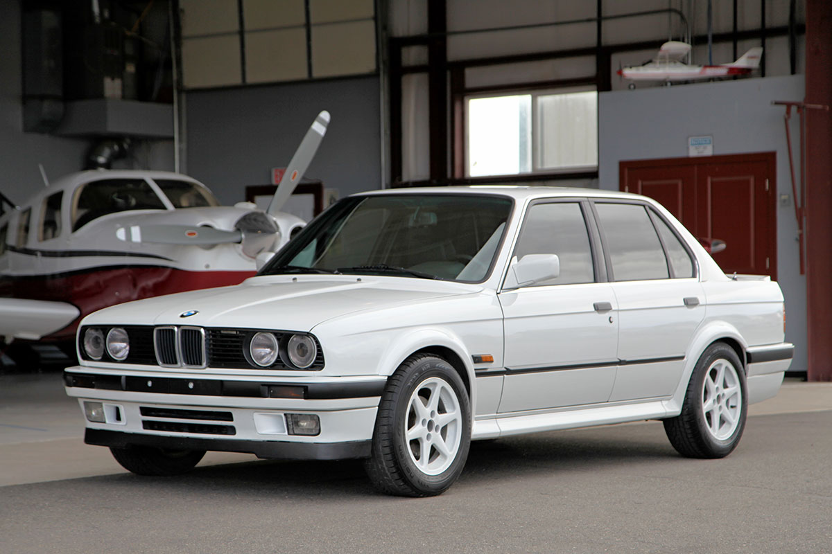 1988 BMW (E30) 325iX JDM Sedan | Glen Shelly — Erie, Colorado